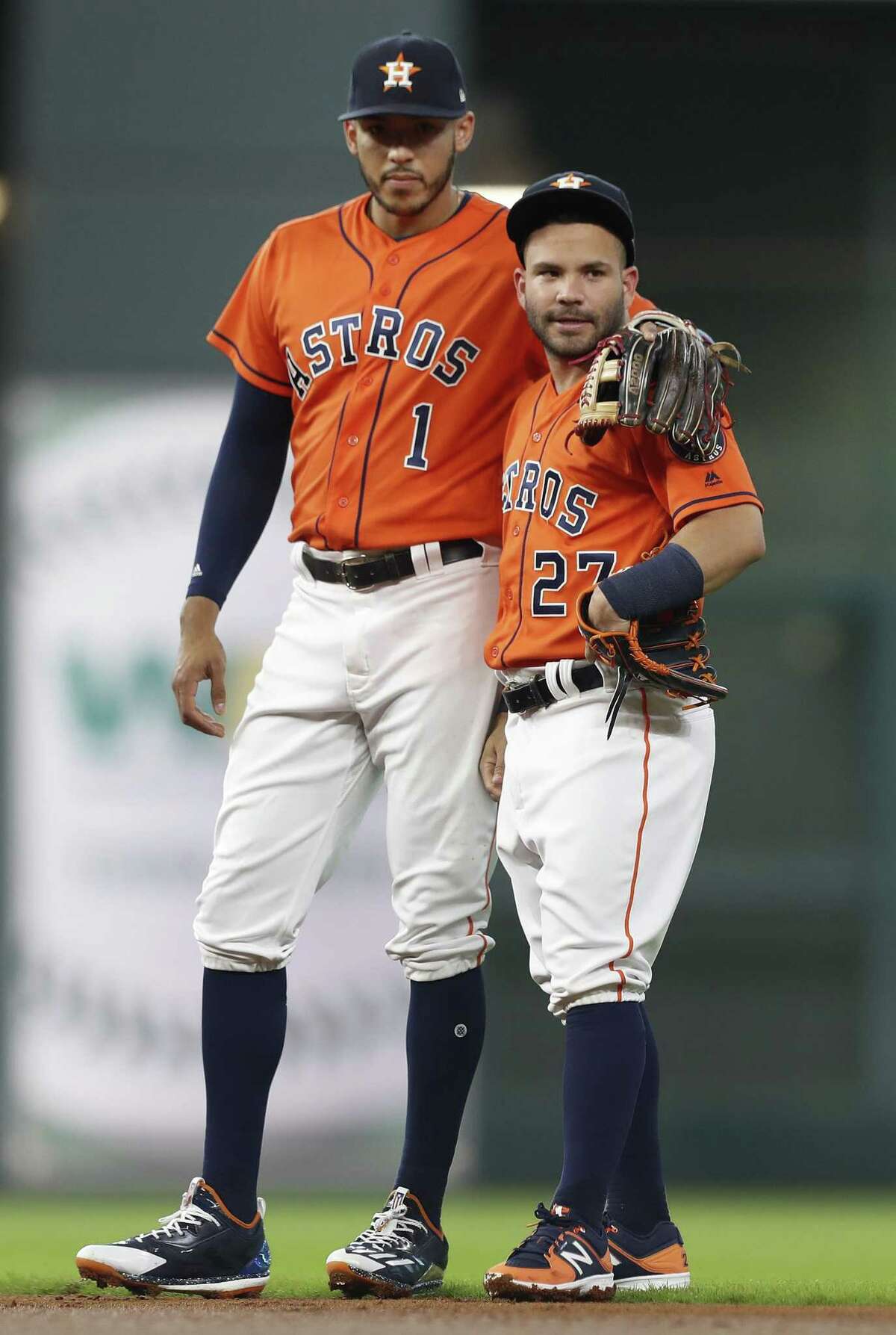 Astros' Jose Altuve, Carlos Correa both sidelined with injuries
