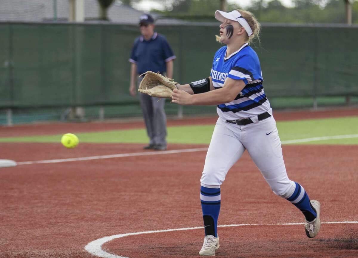 SOFTBALL: Splendora topped twice by Robinson to end season