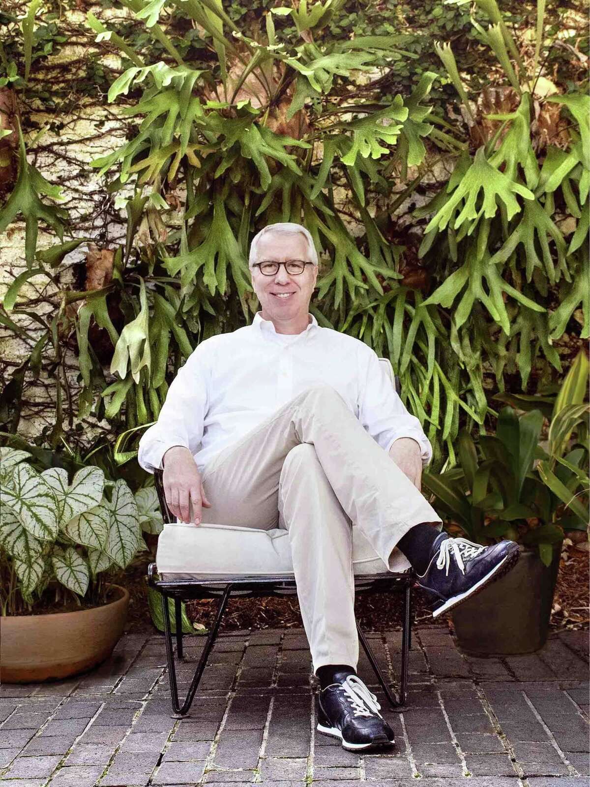 Architect Lee Ledbetter’s new book demonstrates mixing old and new in ...