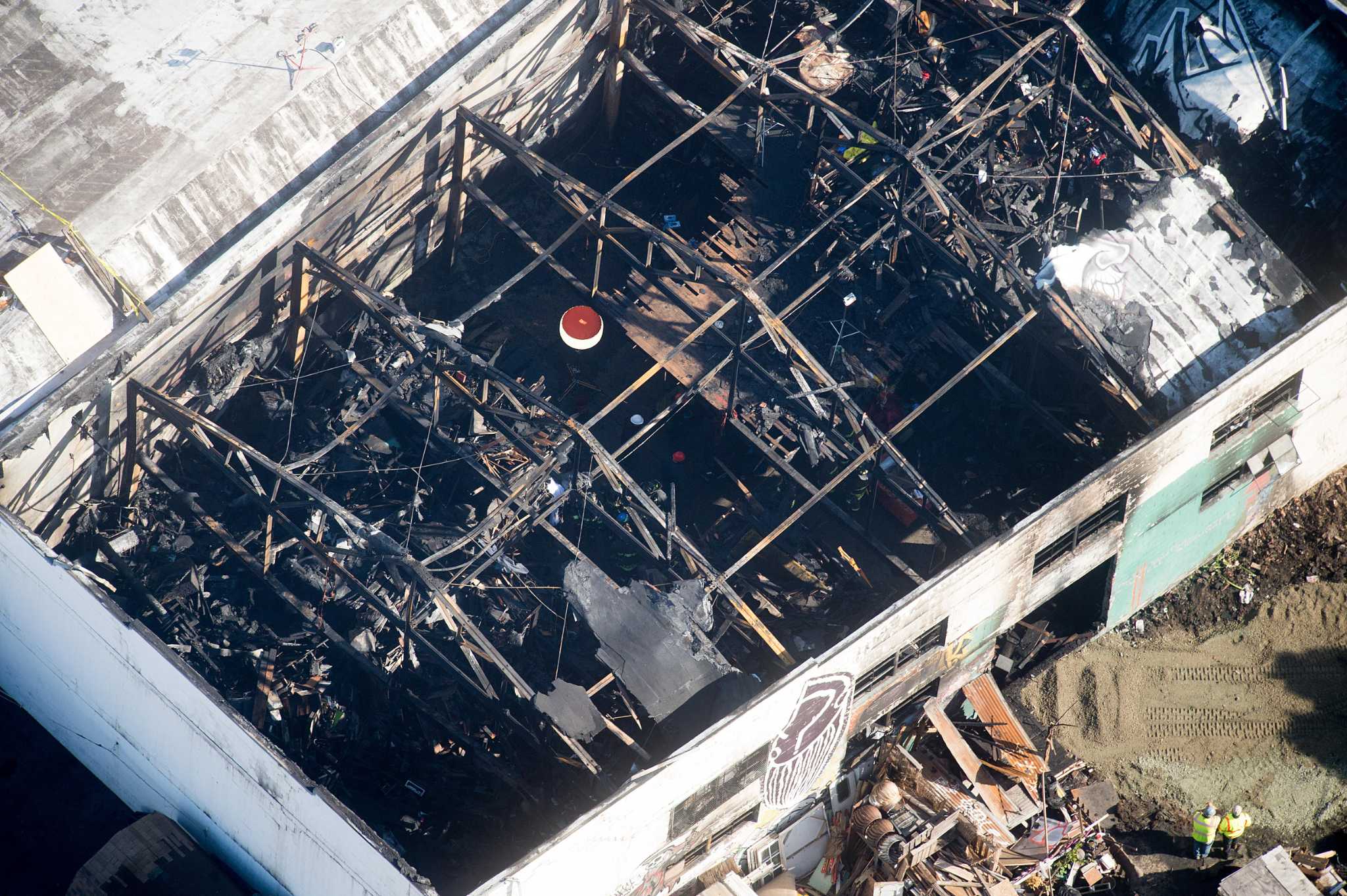 Ghost Ship tenant ‘hustled’ strangers out of deadly warehouse fire
