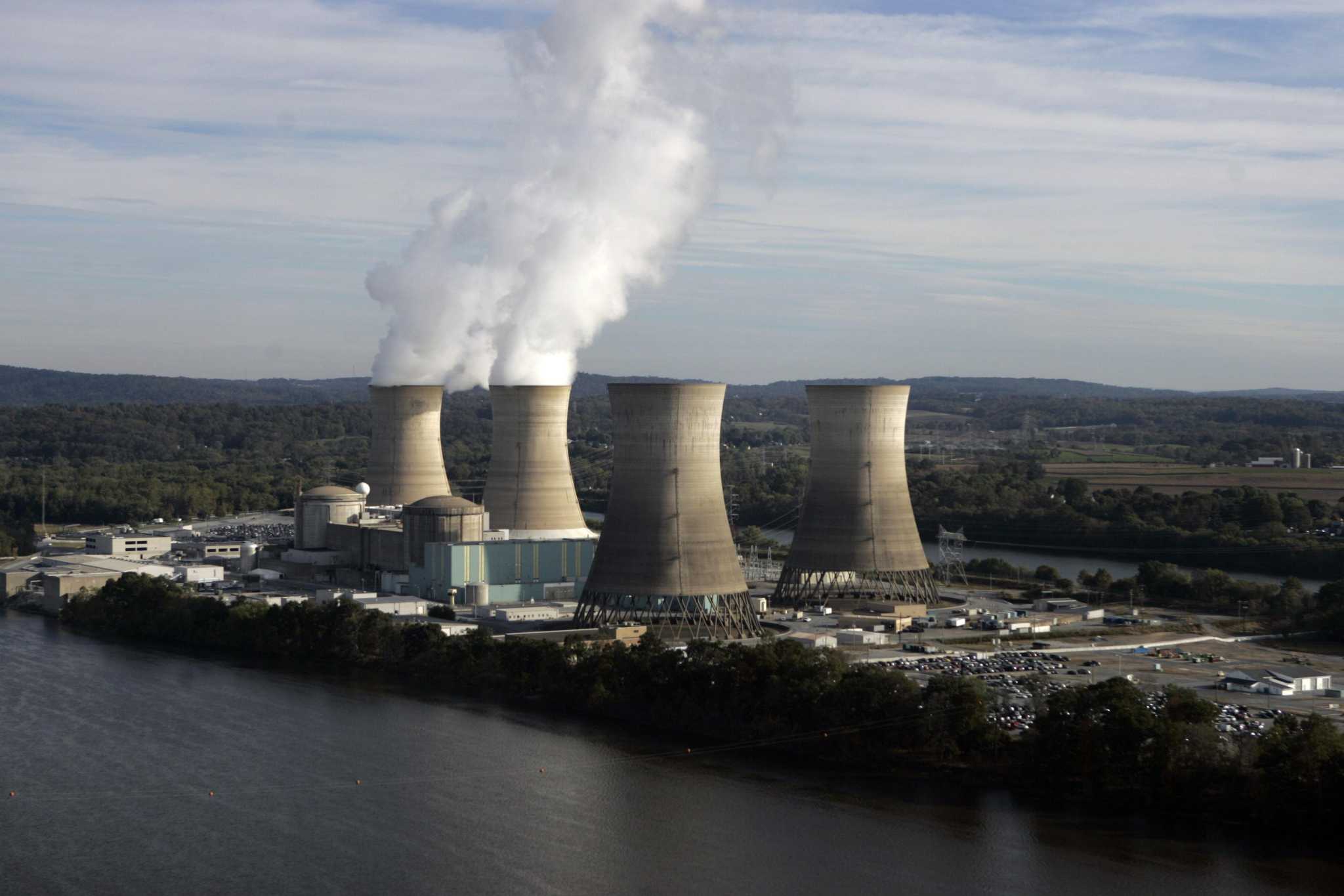 Nuclear plant outages averaged 2.7 gigawatts this summer