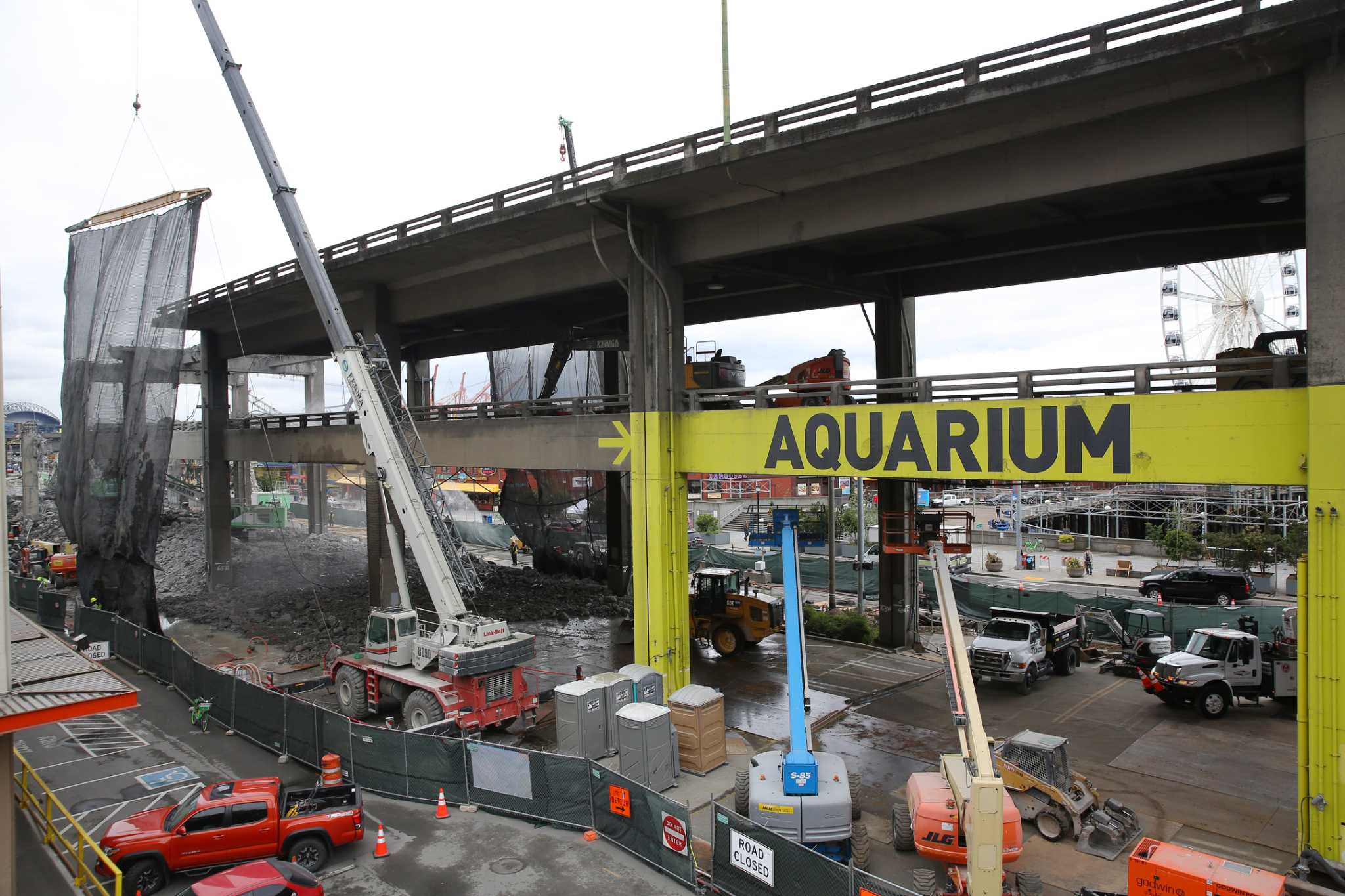 Time-lapse video shows process of Alaskan Way Viaduct demolition along ...