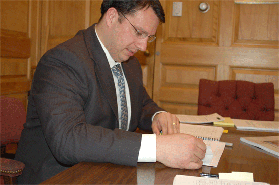 Blake says he will run again for mayor