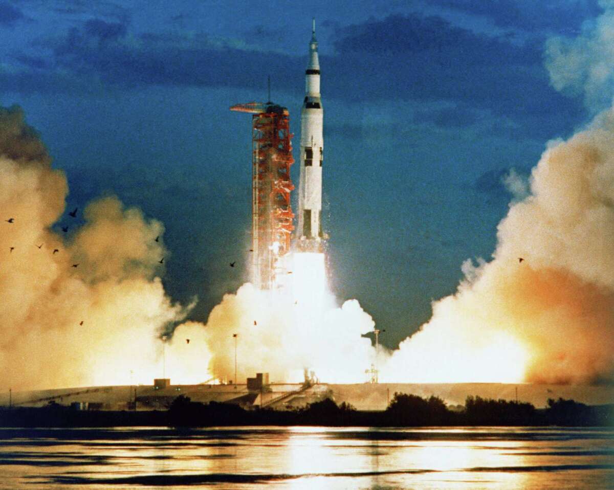 Apollo 4: Moment of truth for the lunar landing projects