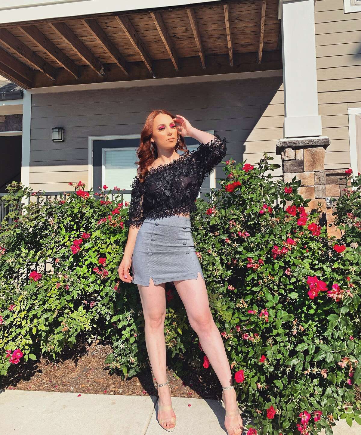 San Antonio Univision weather anchor leaves TV for career as a social ... San Antonio Univision weather anchor leaves TV for career as a social ...