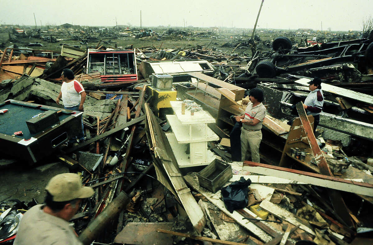 Photos show aftermath of deadly '87 Saragosa tornado