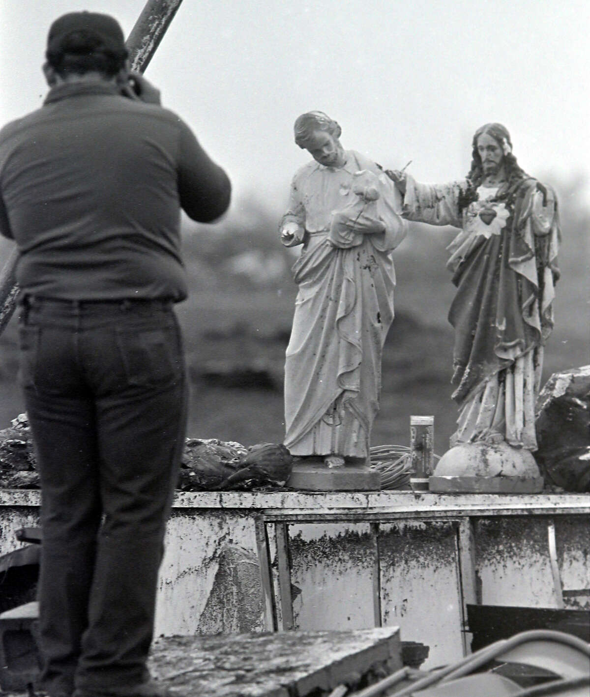 Photos show aftermath of deadly '87 Saragosa tornado