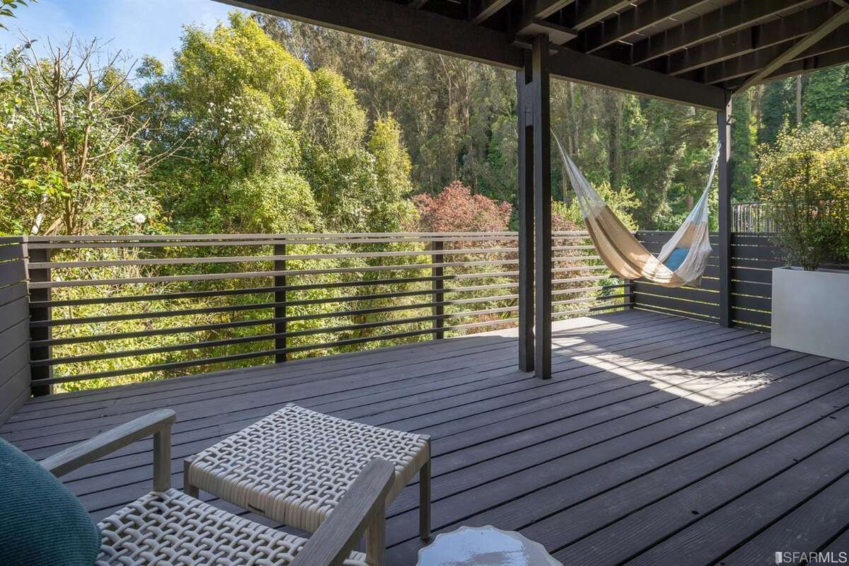 San Francisco spec house with 30-foot-tall living wall asks $4.2 million