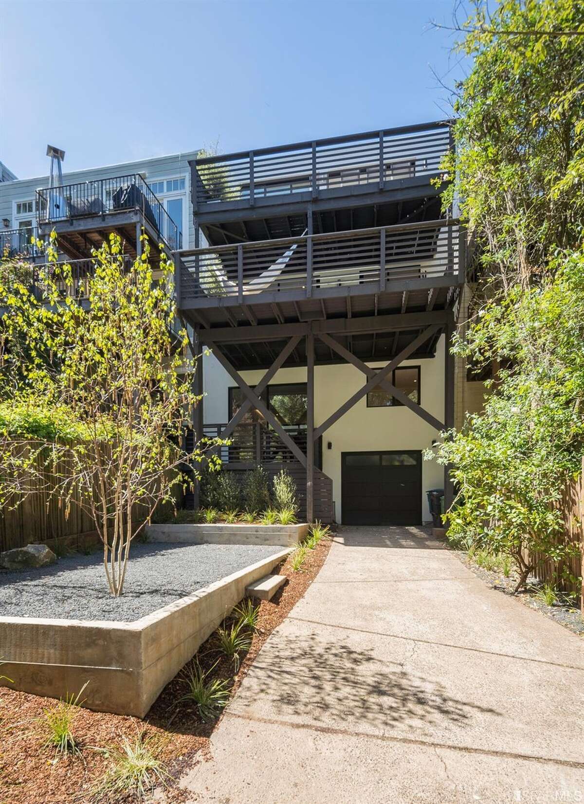 San Francisco spec house with 30-foot-tall living wall asks $4.2 million