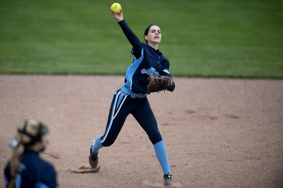 No fear: Meridian's Hall overcomes mental block to become softball star