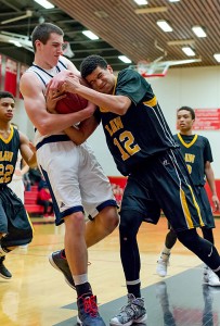 Boys basketball: Foran clips Jonathan Law