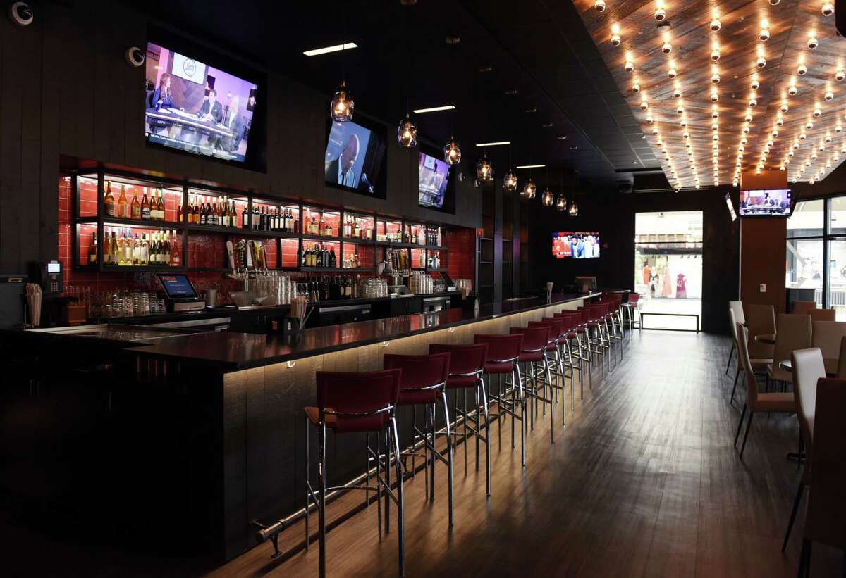 Restaurant review: Skyloft at Crossgates Mall