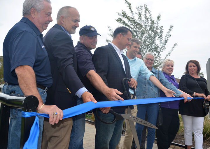 City cuts ribbon on new Founders' Walk