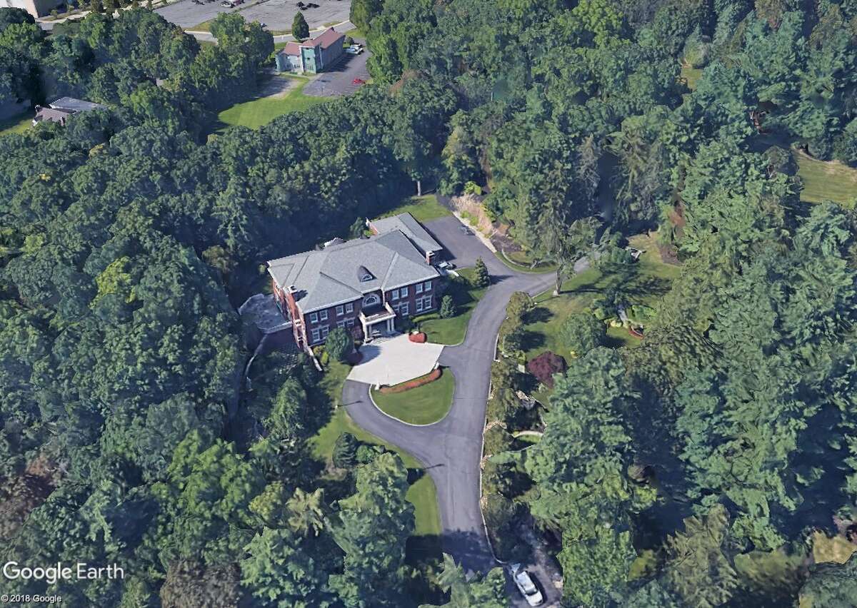 College presidents' homes combine work, domestic life