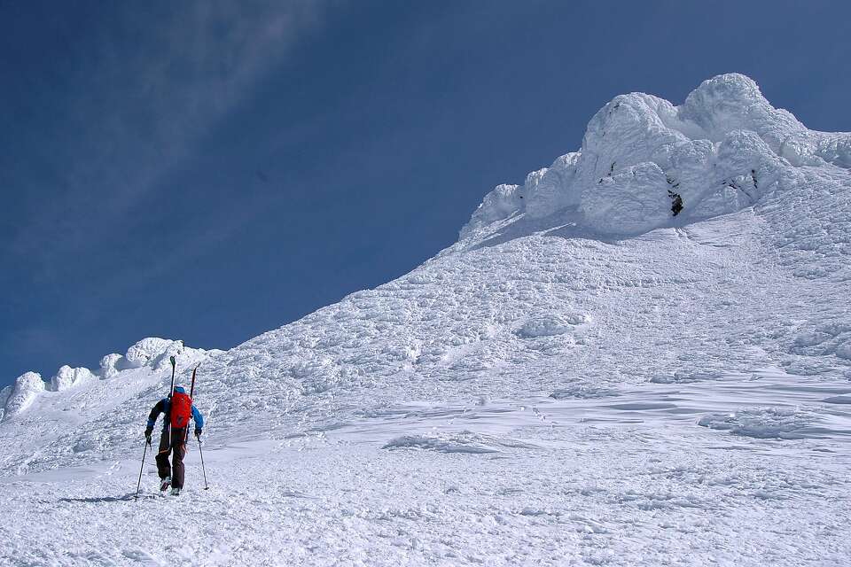 Everything you need to know to climb Mount Shasta ahead of a ...