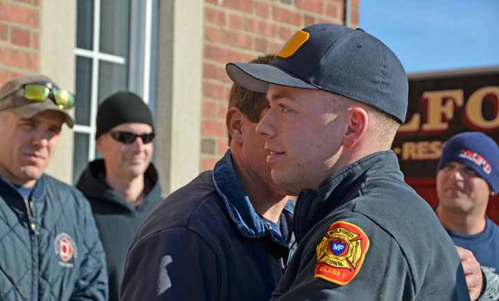 Firefighter welcomed back after deployment to Qatar