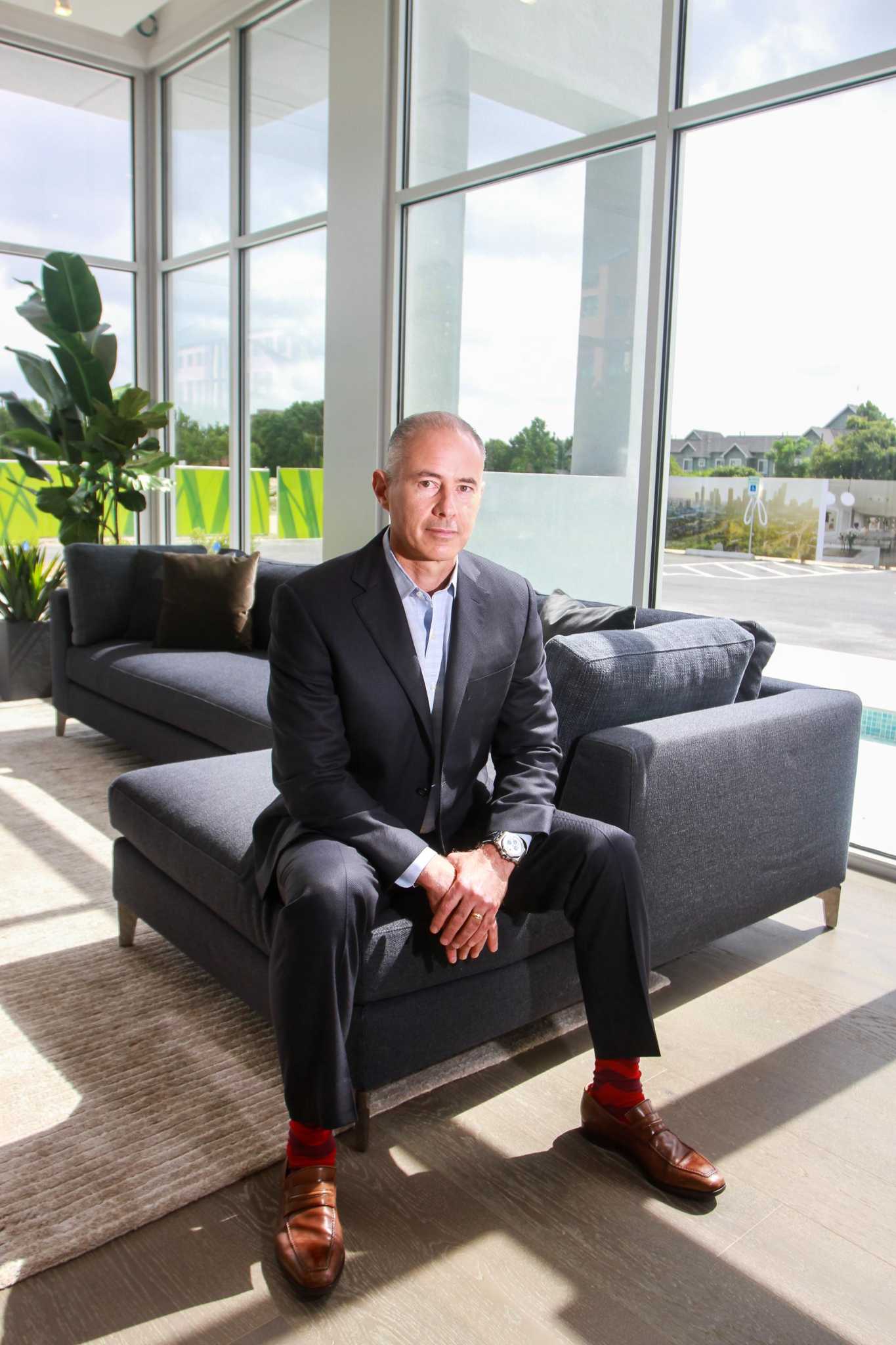 Developer seeks to make up for ‘Where?’ with ‘Wow’