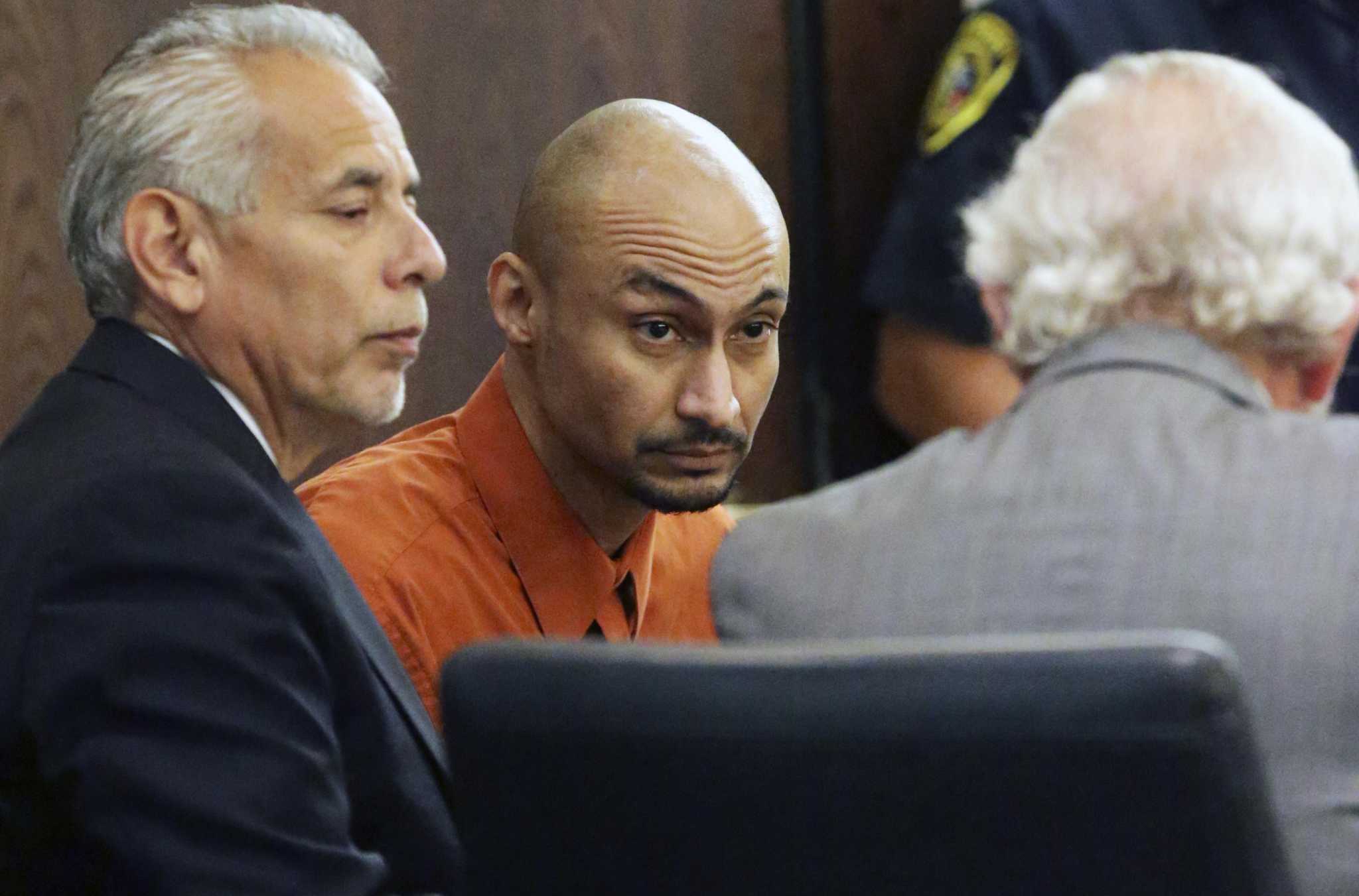Accused San Antonio killer weeps as judge announces not guilty verdict ...