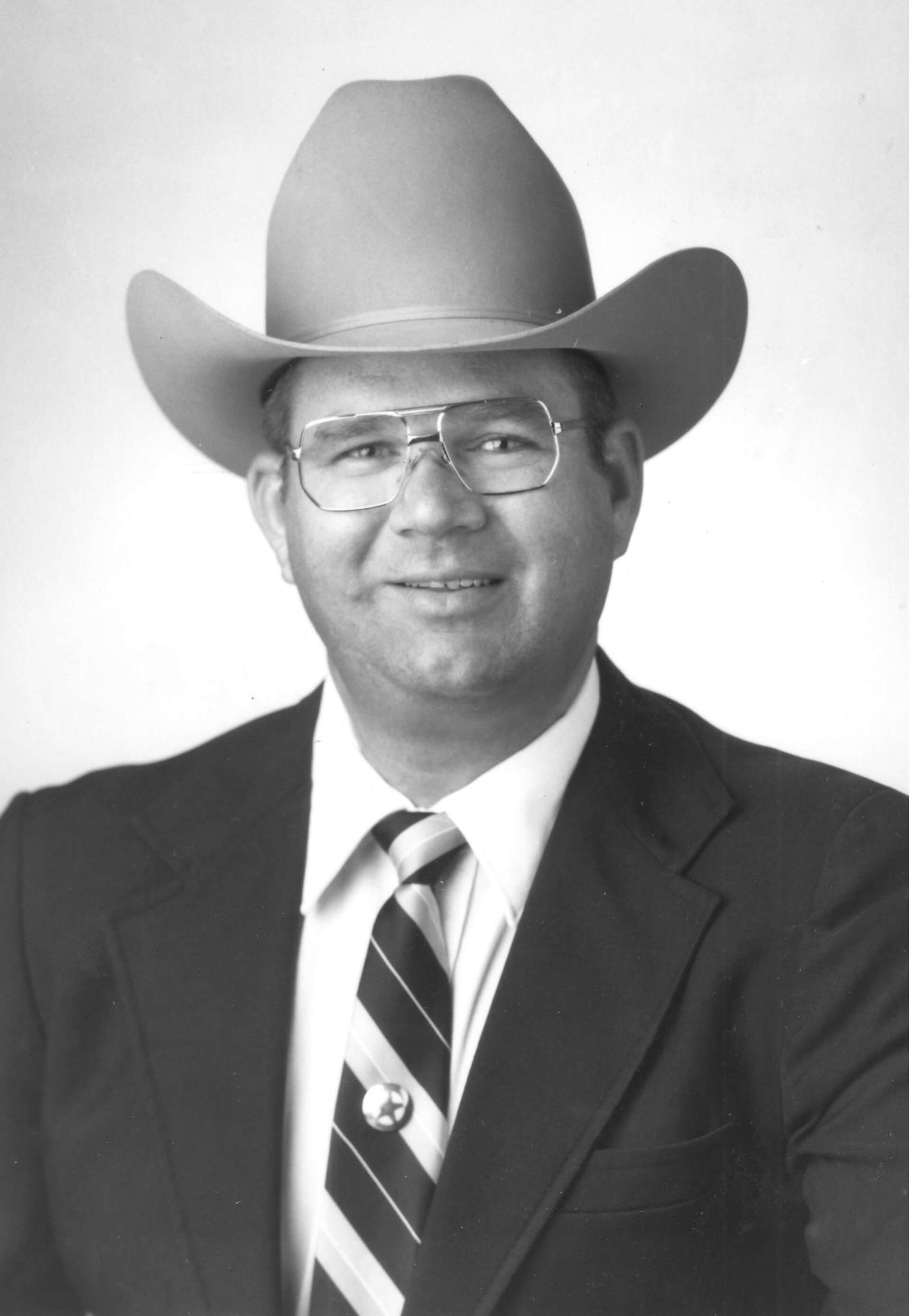 Photos show Painter's early years as Midland County sheriff