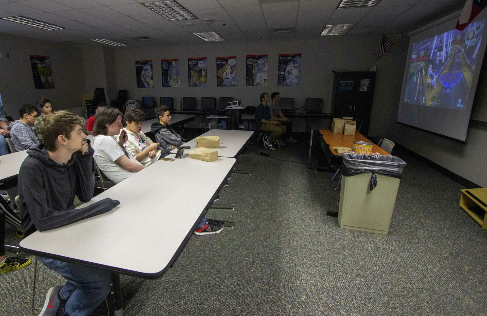 iSchool High lets students earn diploma, associates degree together