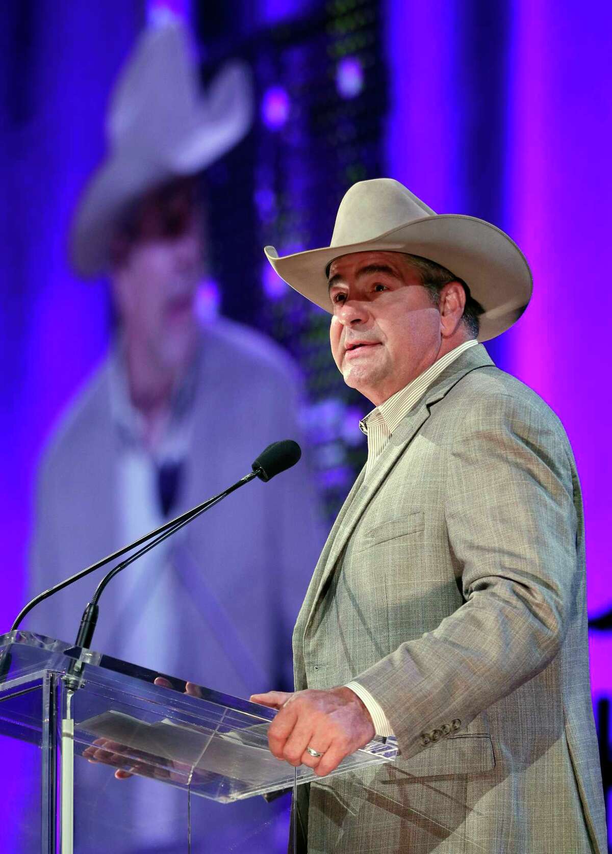 Rodeo awards $8.4 million in scholarships to Texas students, $1.6 ...