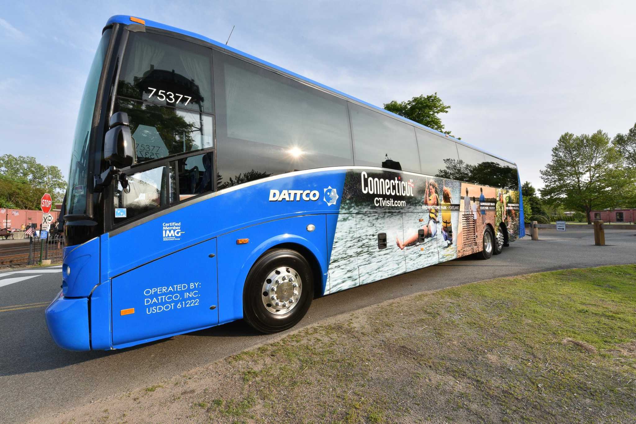DATTCO bus company unveils 2 new ‘wrapped’ buses in Essex