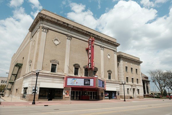Midwest comedian Charlie Berens 3 Michigan stops on stand-up tour