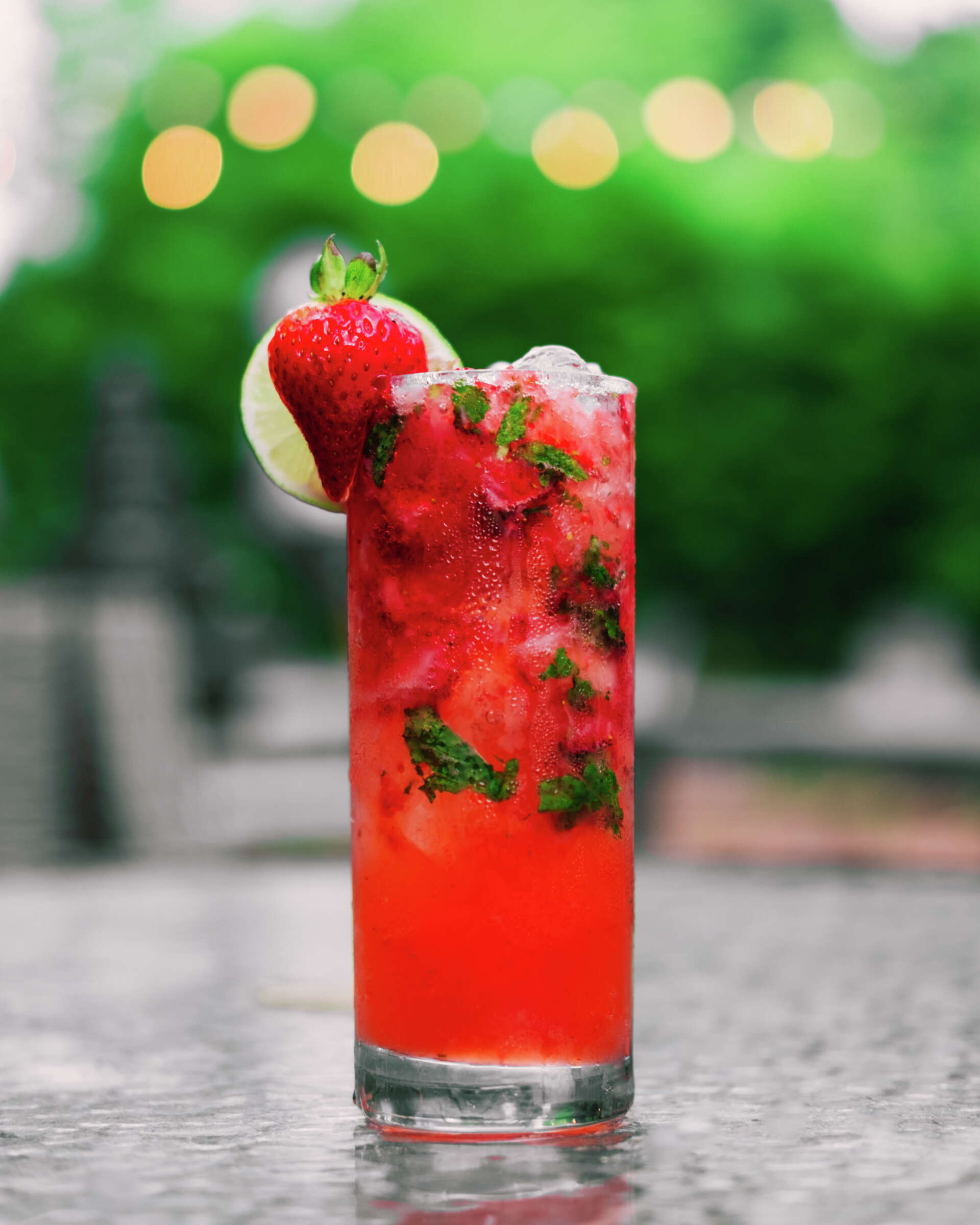 Houston's 18 best happy hour deals to check out right now