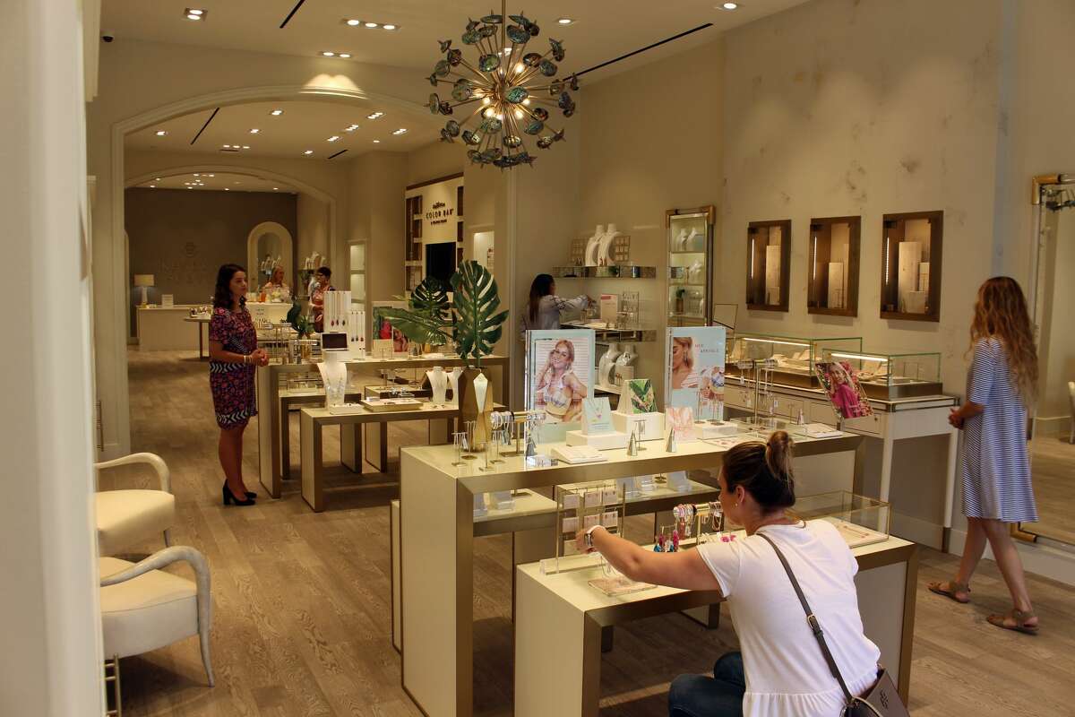 Kendra Scott celebrating Midland store grand opening