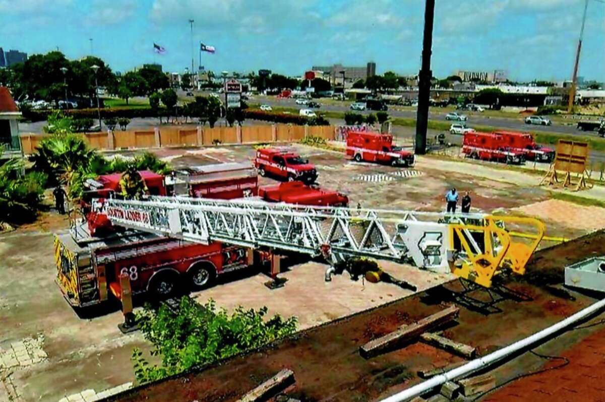 HFD, loved ones return to Southwest Inn fire site to remember fallen ...