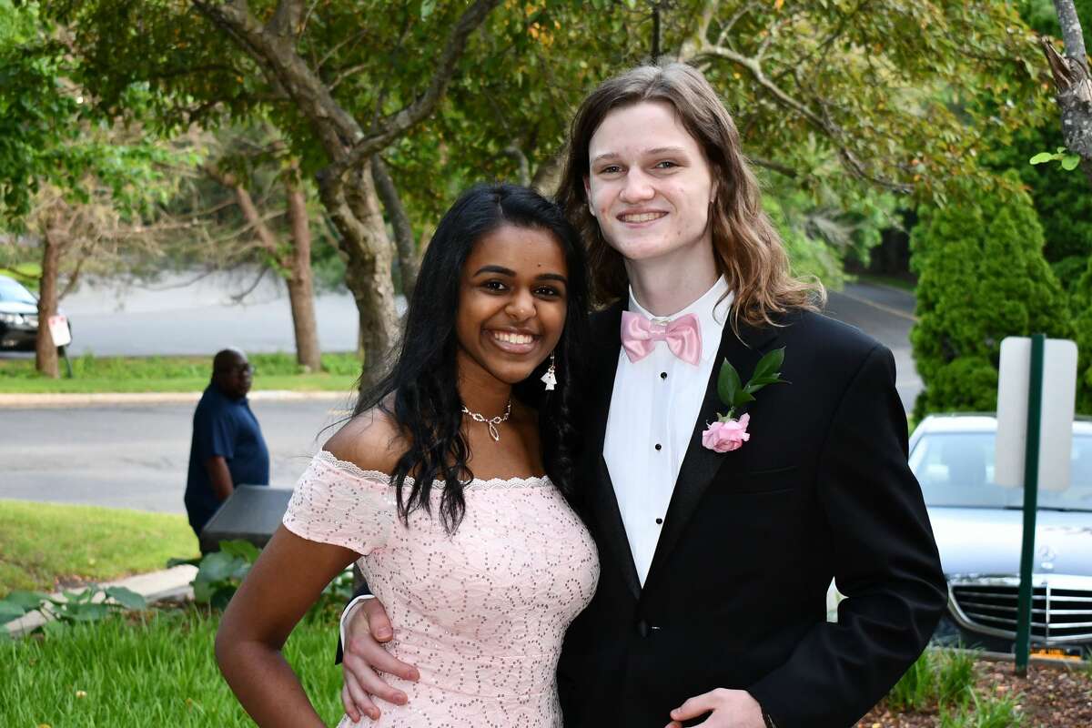 SEEN: Fairfield Warde High School prom 2019