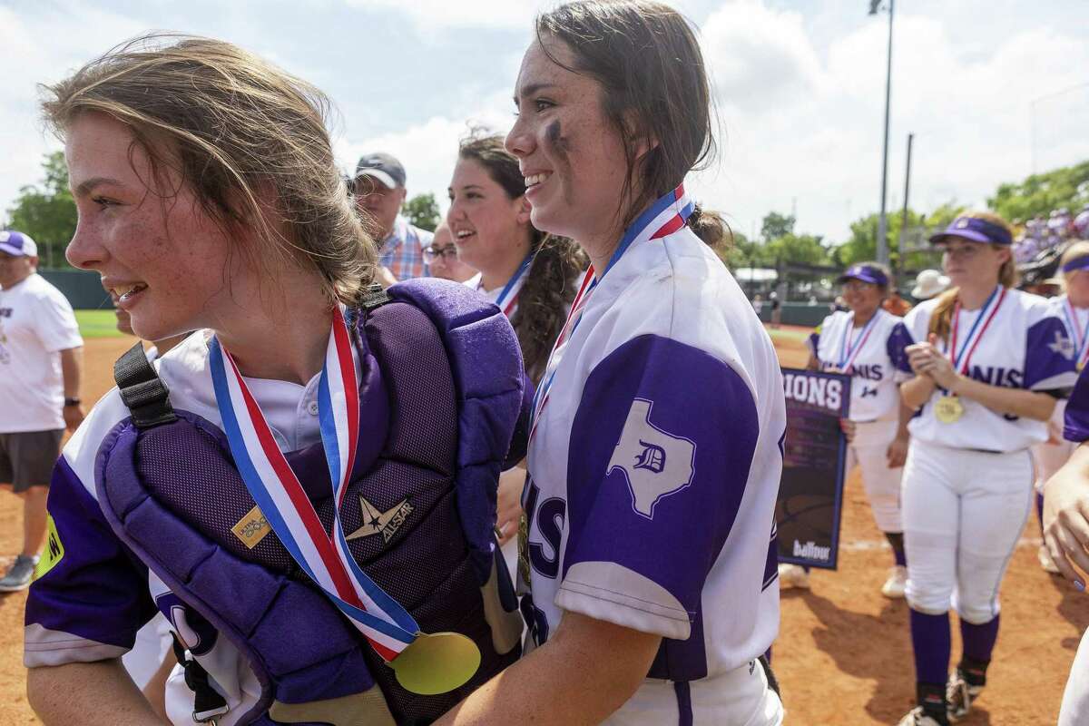 After late scare, Cowgirls ride away with first state crown