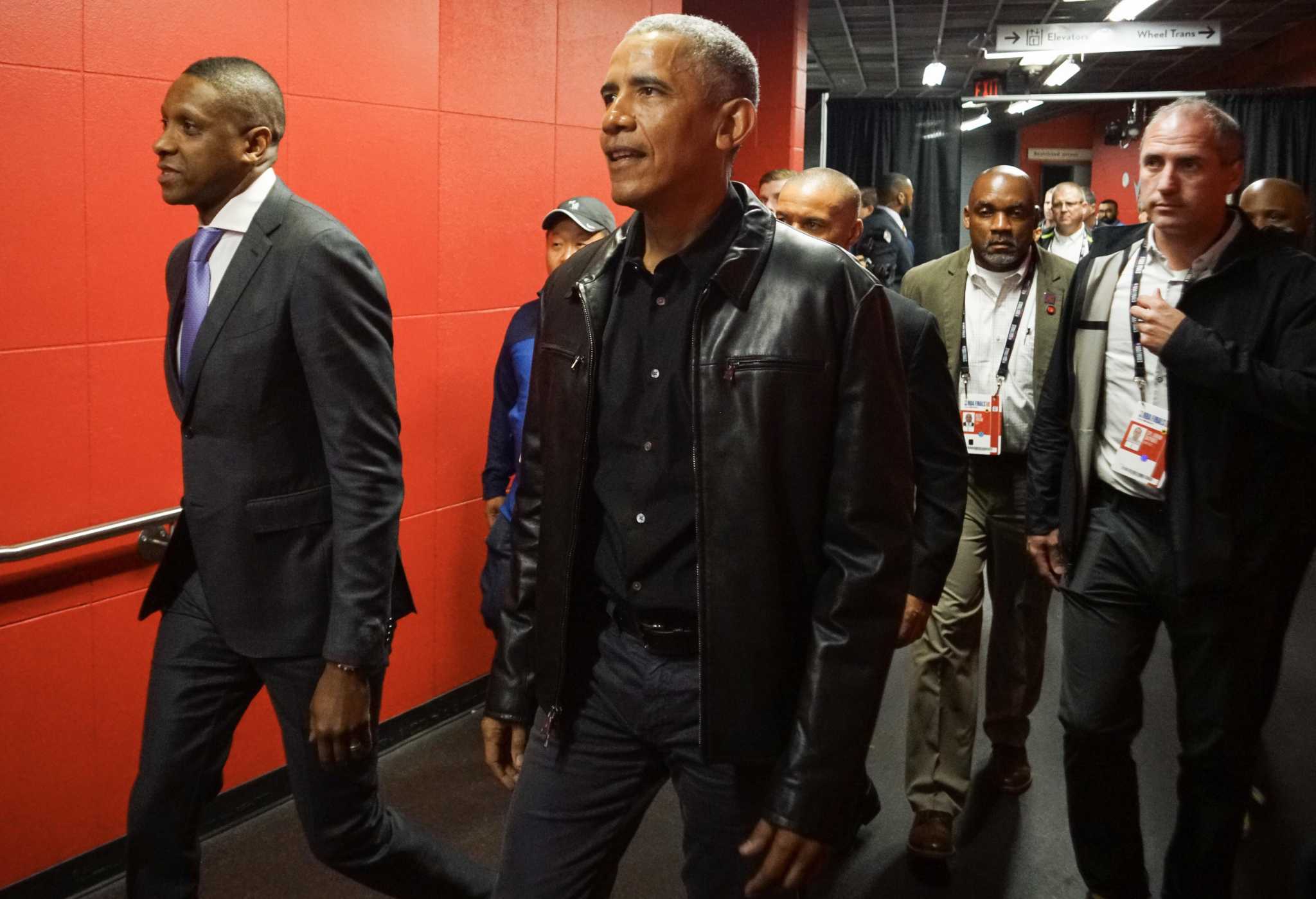 Step aside, Drake. Barack Obama star of NBA Finals Game 2 crowd in Toronto
