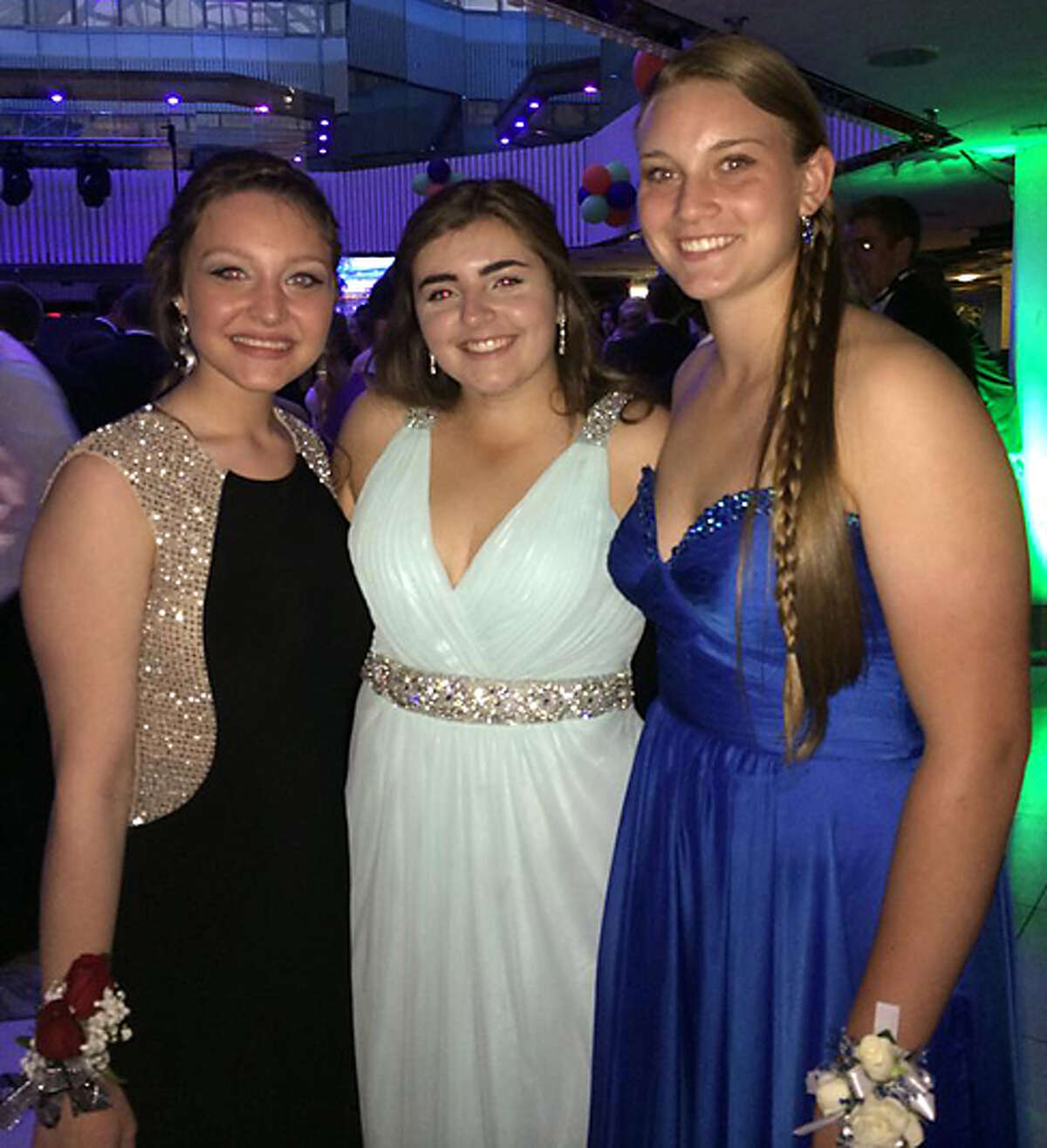 Photo slideshow: Trumbull High goes to prom