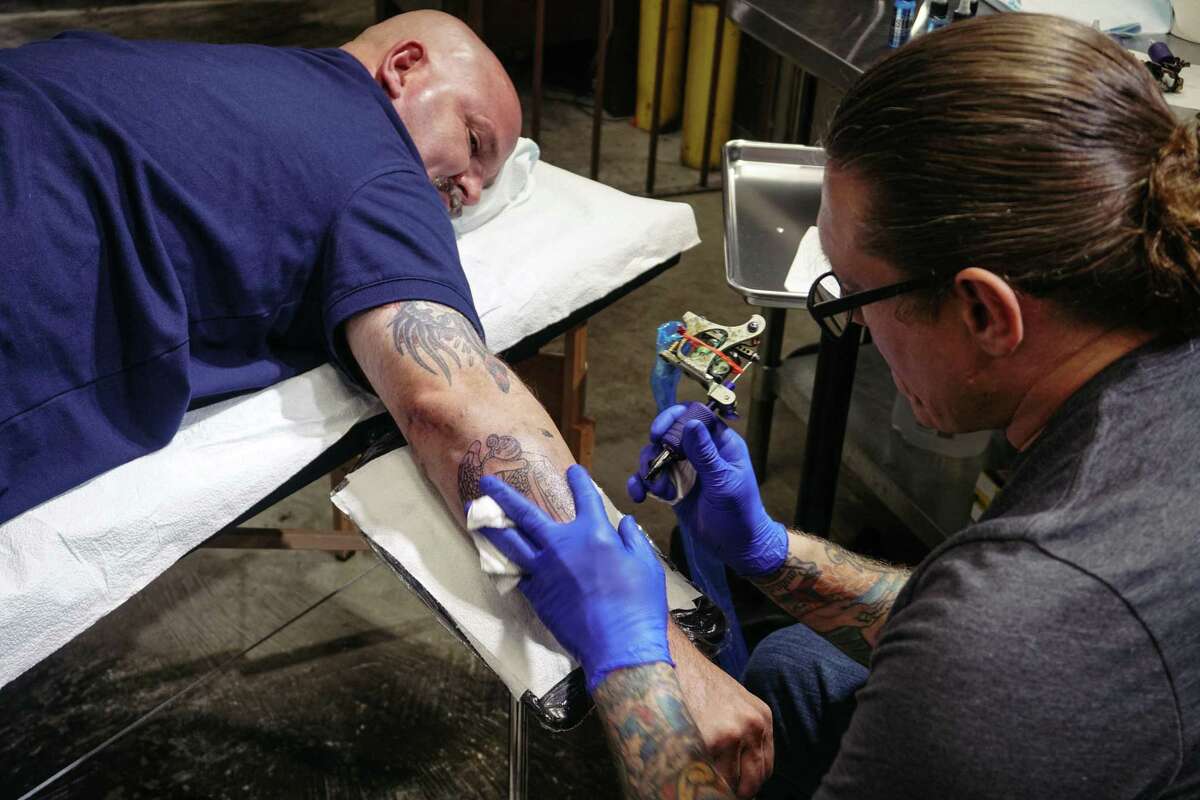 Houston tattoo shop gets its close-up in A&E’s ‘Hero Ink’