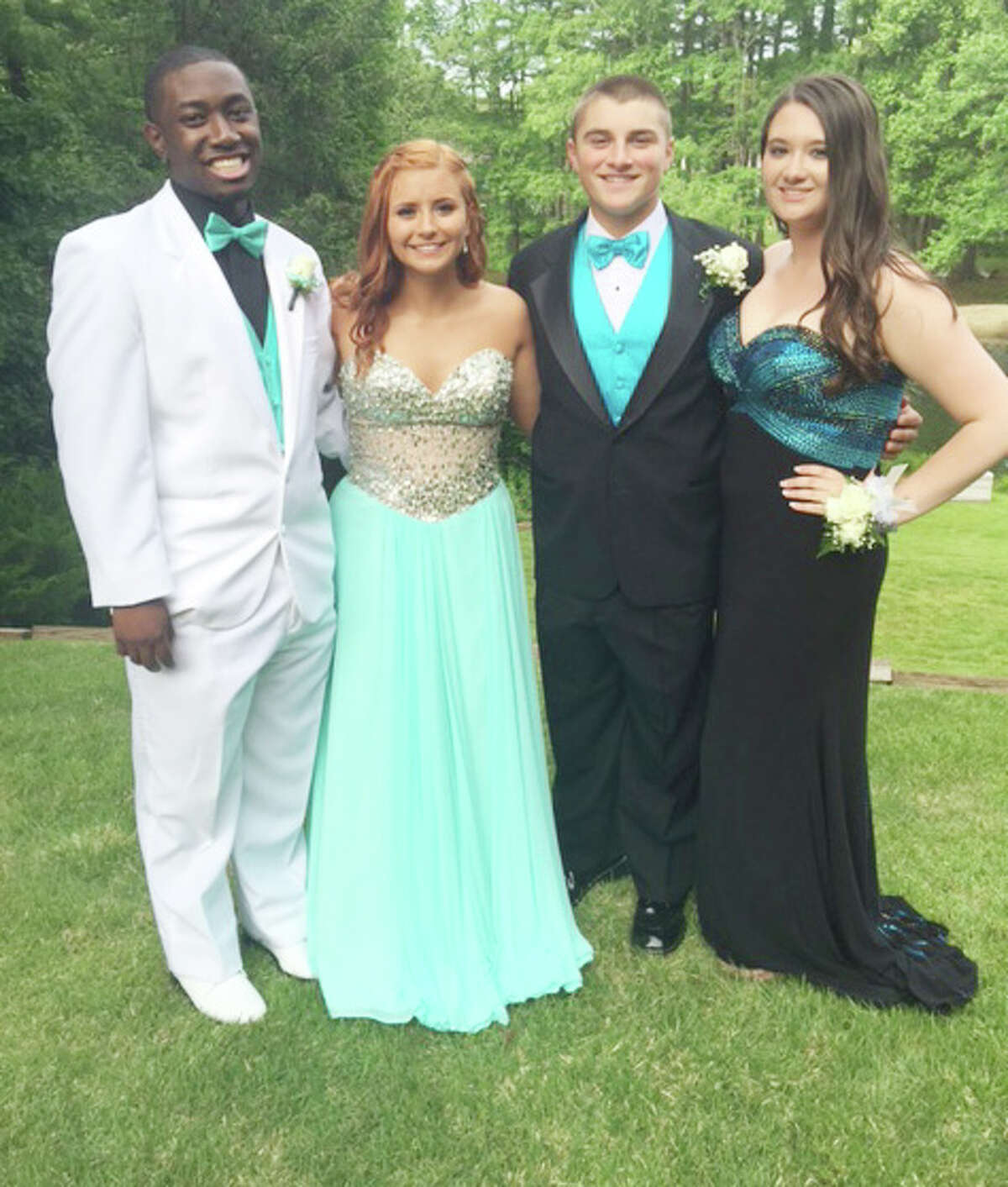 Trumbull High School holds prom