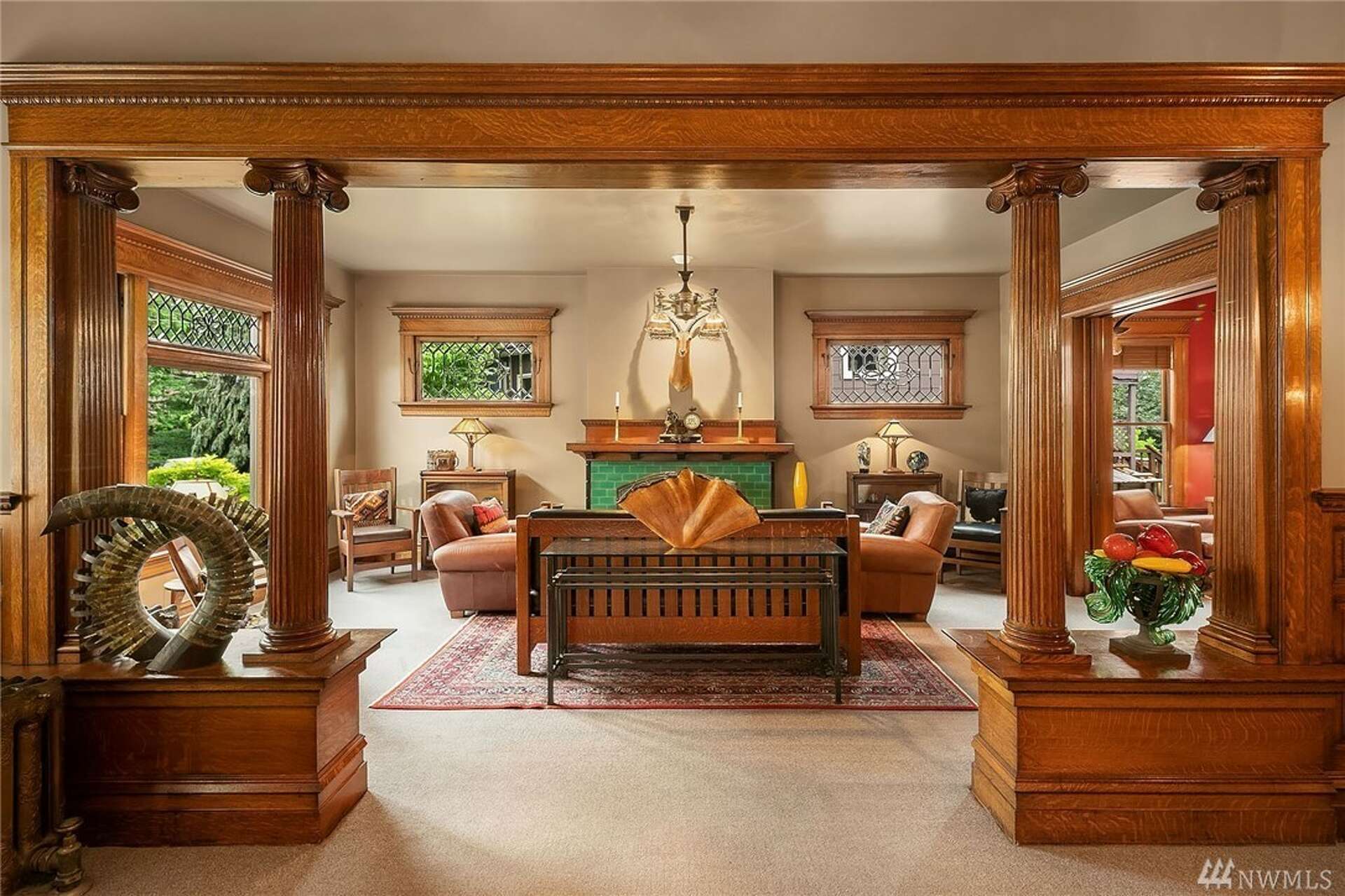 You can now buy Seattle's stunning and iconic Gaslight Inn for $3.5M