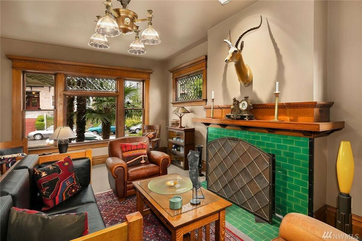 You can now buy Seattle's stunning and iconic Gaslight Inn for $3.5M