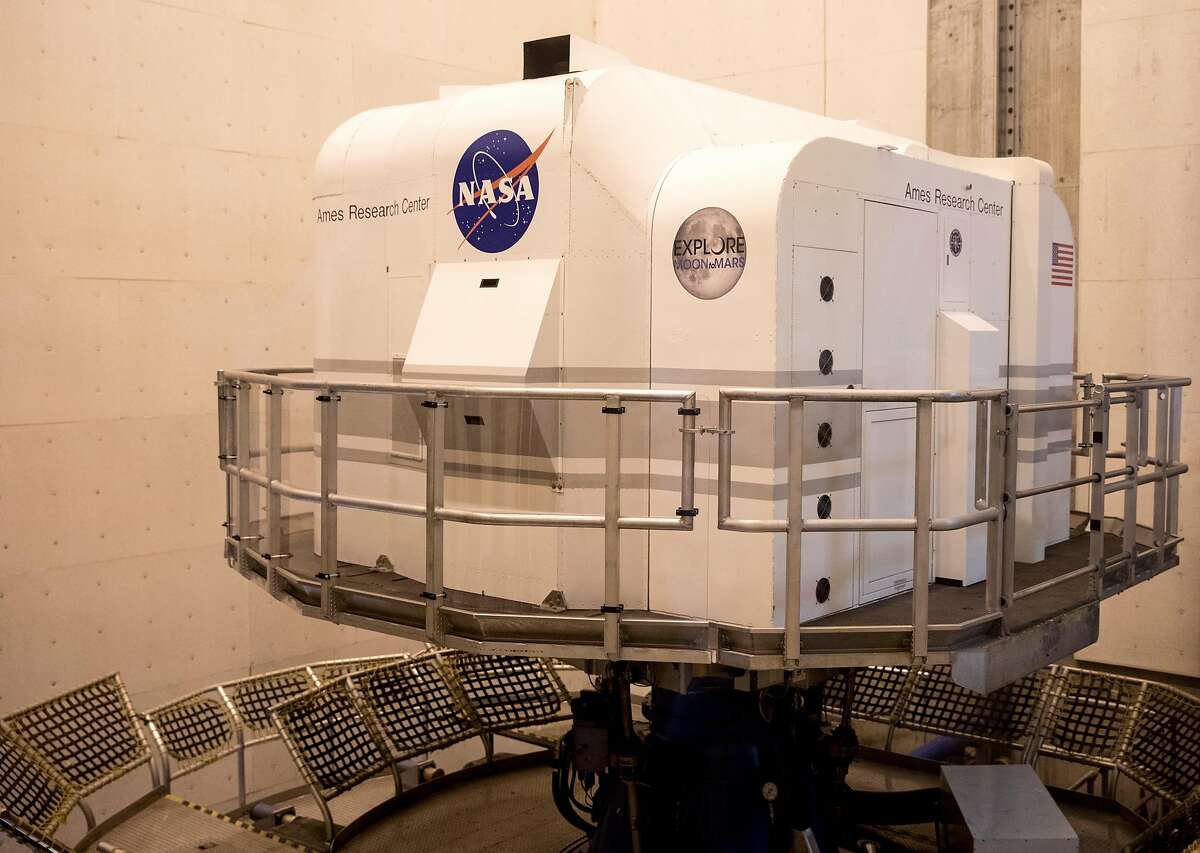 Getting to the moon takes practice — on a giant machine in Mountain View