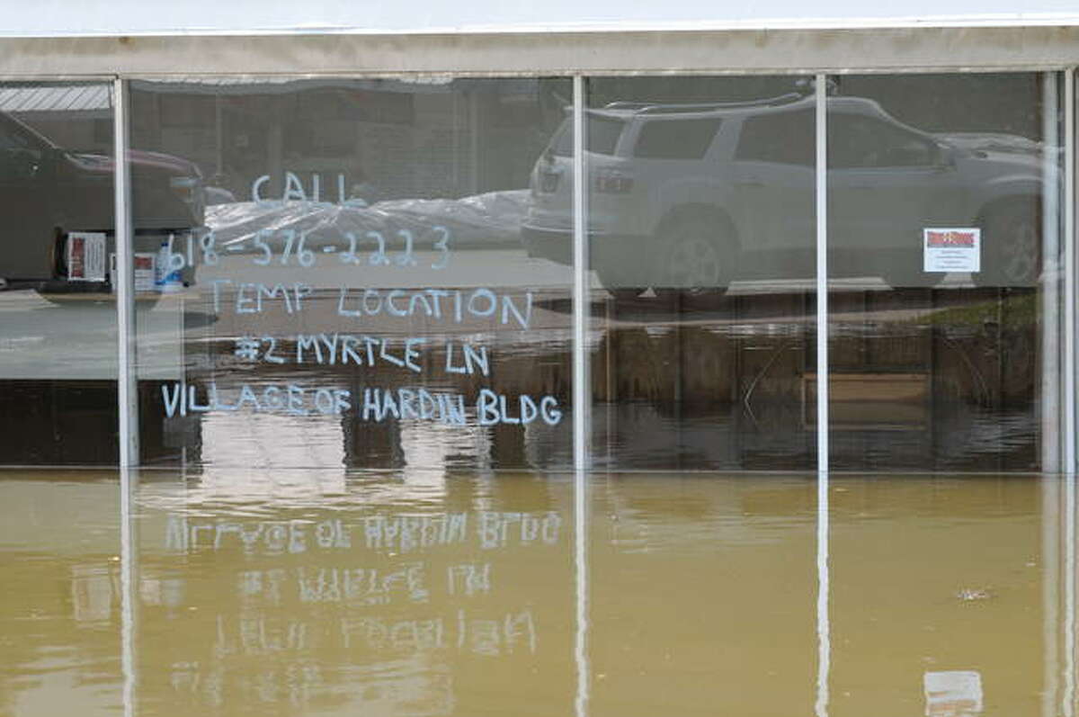 Joe Page Bridge in Hardin closes after Nutwood Levee in Calhoun County ...