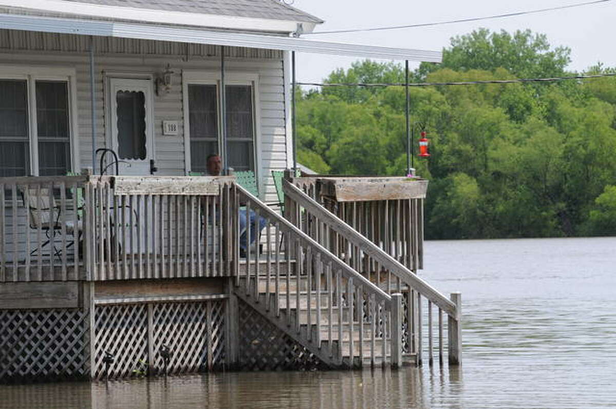 Joe Page Bridge in Hardin closes after Nutwood Levee in Calhoun County ...