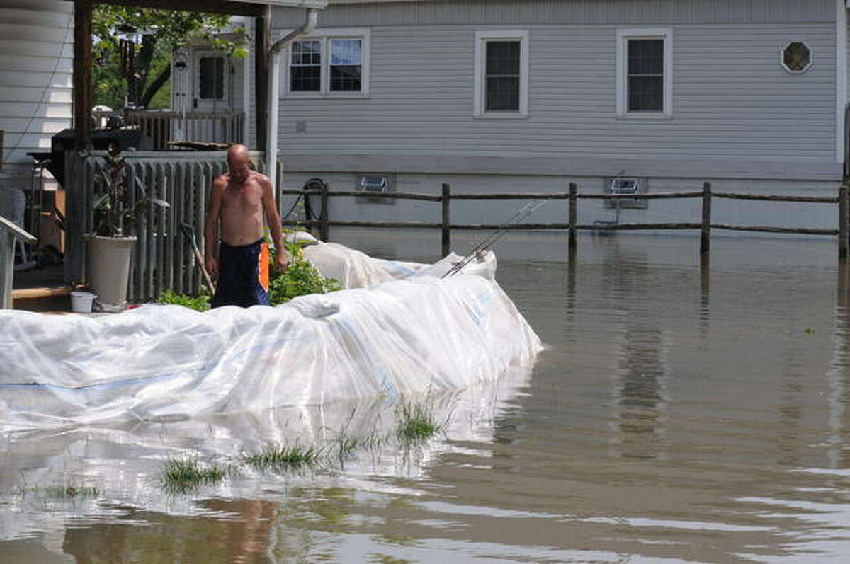 Joe Page Bridge in Hardin closes after Nutwood Levee in Calhoun County ...