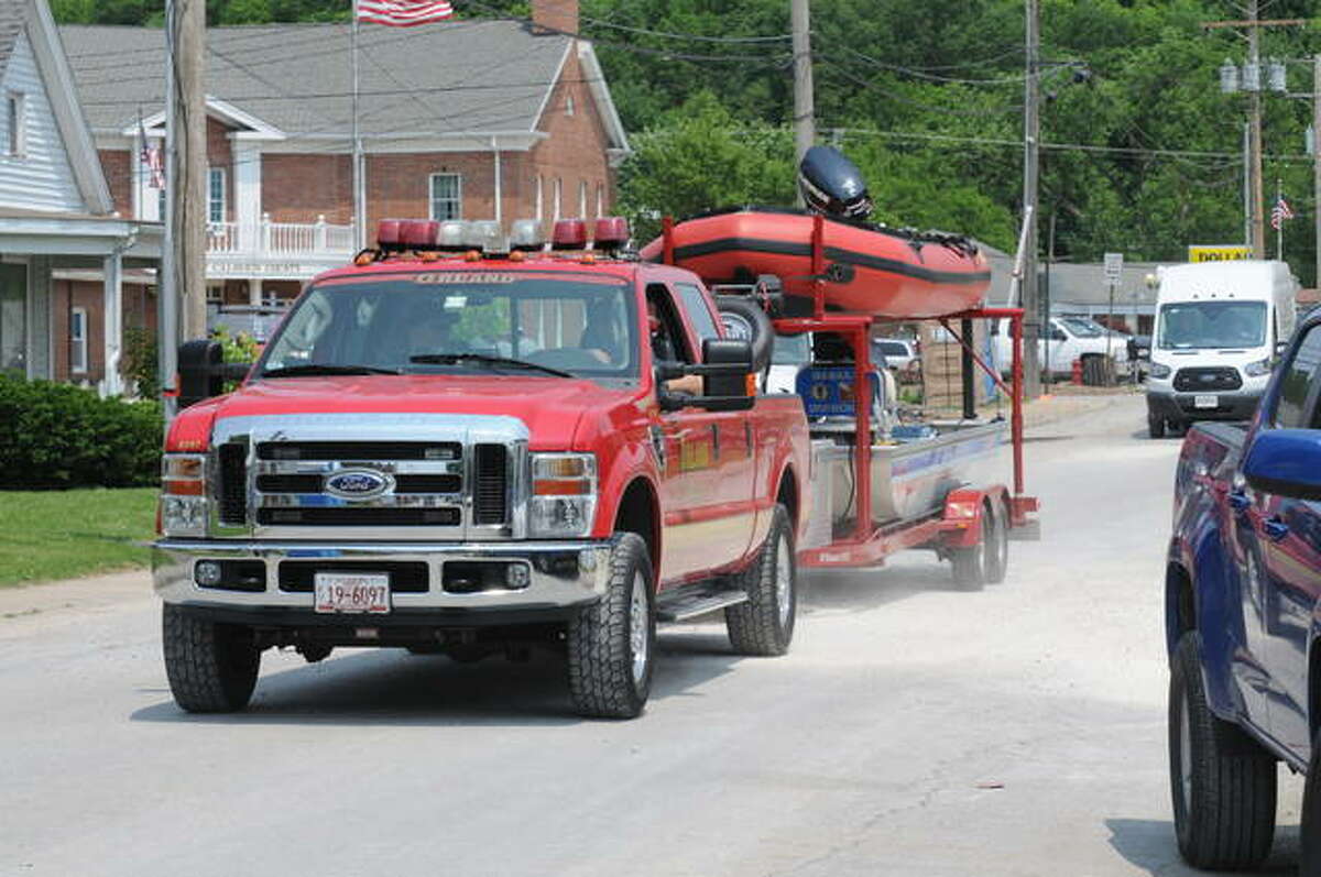Joe Page Bridge in Hardin closes after Nutwood Levee in Calhoun County ...