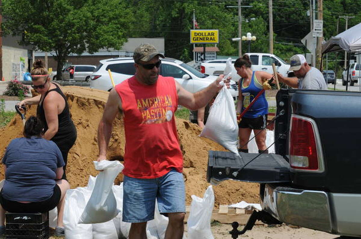 Joe Page Bridge in Hardin closes after Nutwood Levee in Calhoun County ...