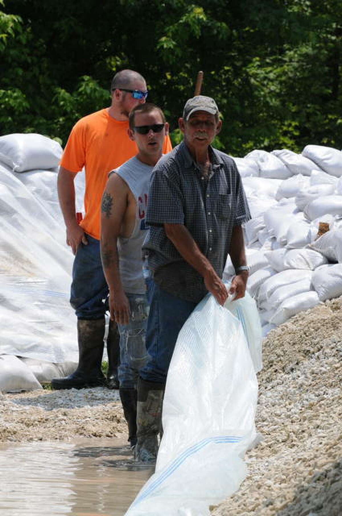 Joe Page Bridge in Hardin closes after Nutwood Levee in Calhoun County ...