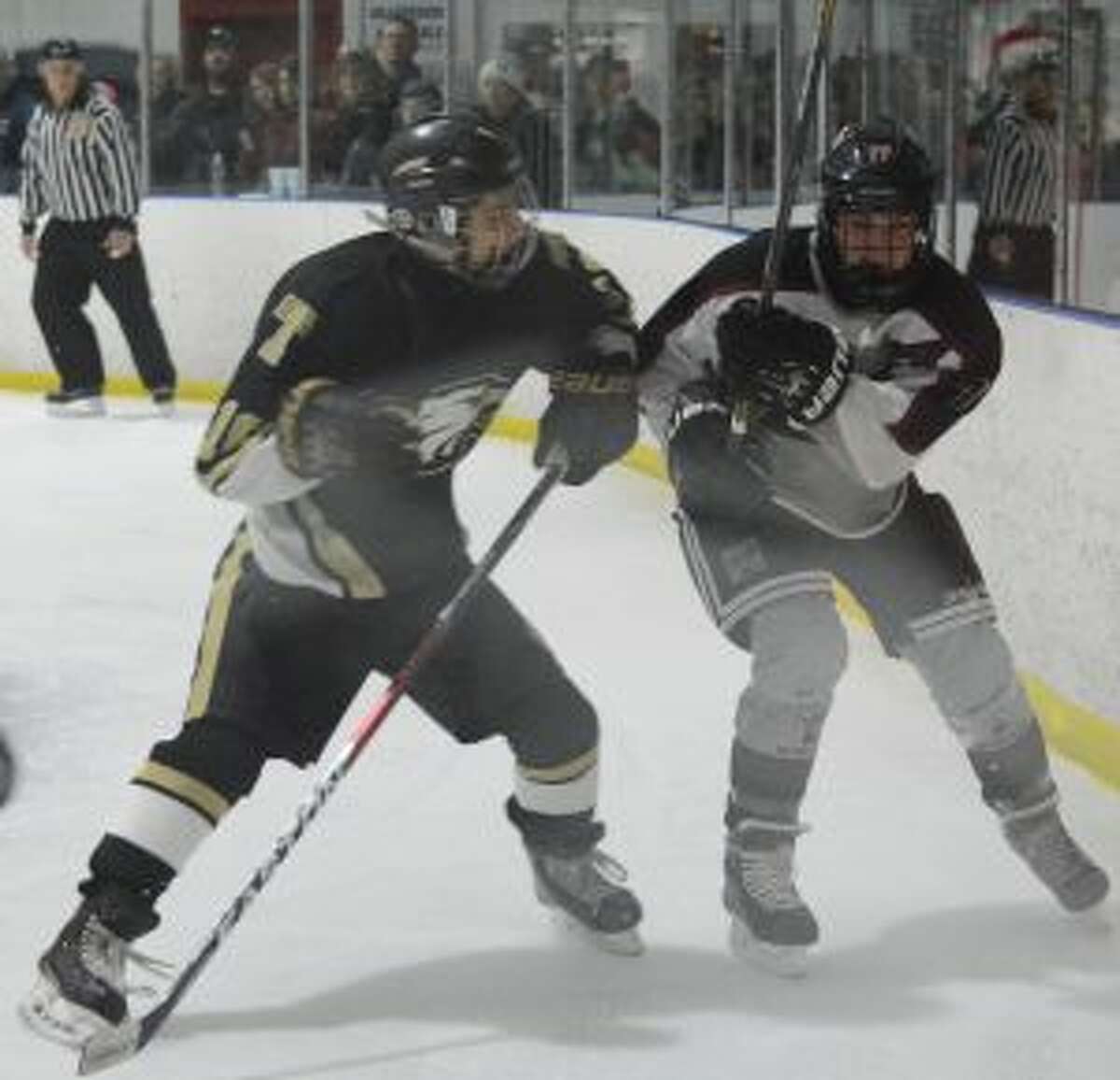 Boys hockey: Trumbull comes from behind to triumph