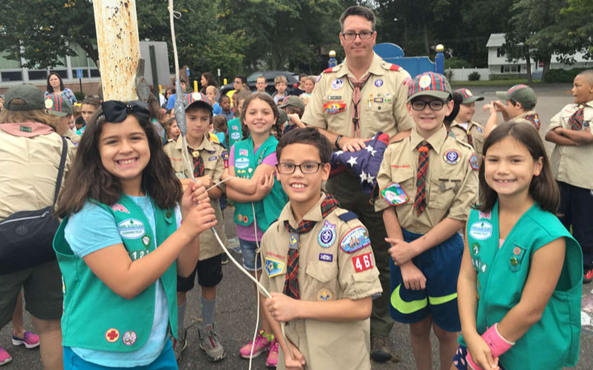 Middlebrook school hosts outdoor flag raising ceremony
