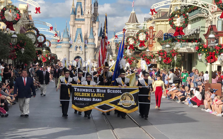 Golden Eagle Marching Band performs in Citrus Parade