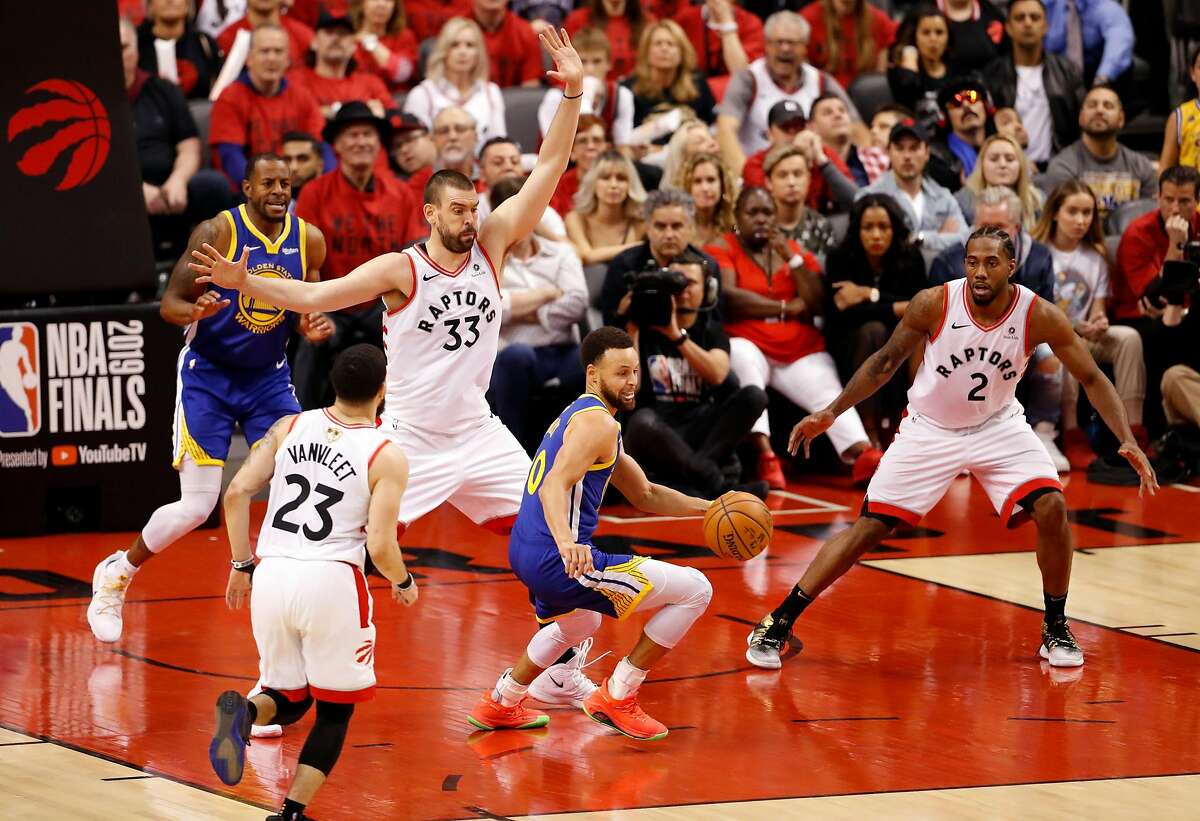 What the Raptors’ Game 2 box-and-one zone says about the Warriors