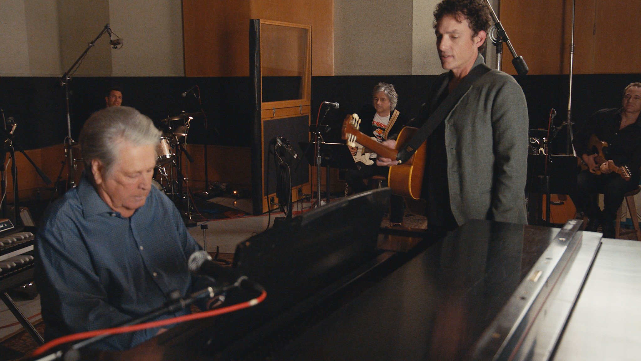 Review: Jakob Dylan's 'Echo in the Canyon' soundtrack rings hollow